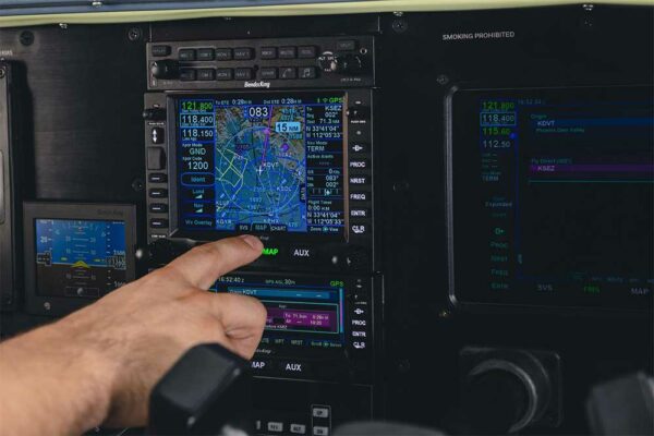 BendixKing AeroNav 900 GPS/FMS/NAV/COM – AllAvionics.com